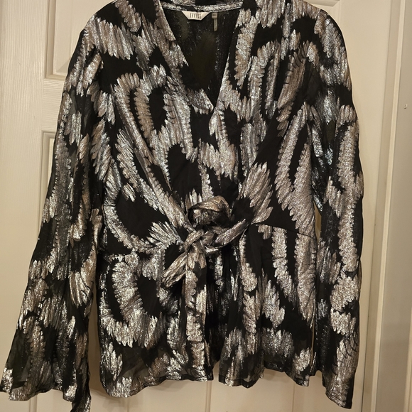 Kaktus | Tops | Kaktus Black And Silver Feather Blouse | Poshmark